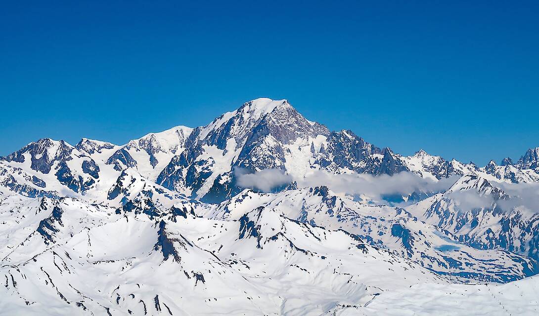 UK & Alpine | Adventure Peaks